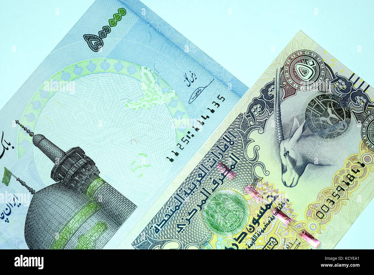 Close up Banknote and Currency Bills and Coins Stock Photo - Alamy