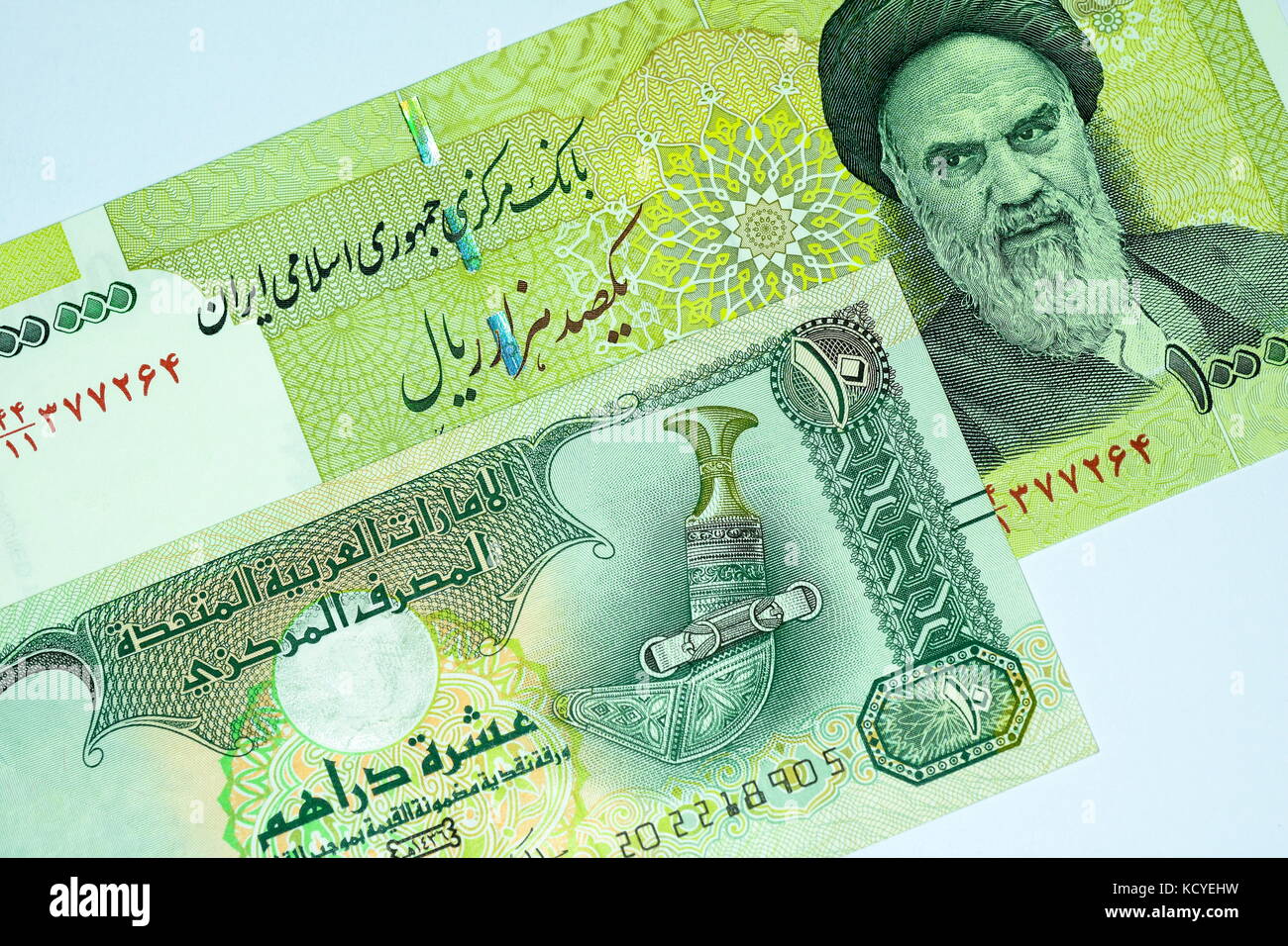 Close up Banknote and Currency Bills and Coins Stock Photo - Alamy