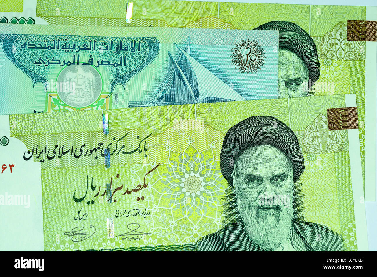 Close up Banknote and Currency Bills and Coins Stock Photo - Alamy