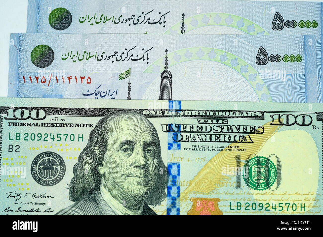 Close up Banknote and Currency Bills and Coins Stock Photo - Alamy