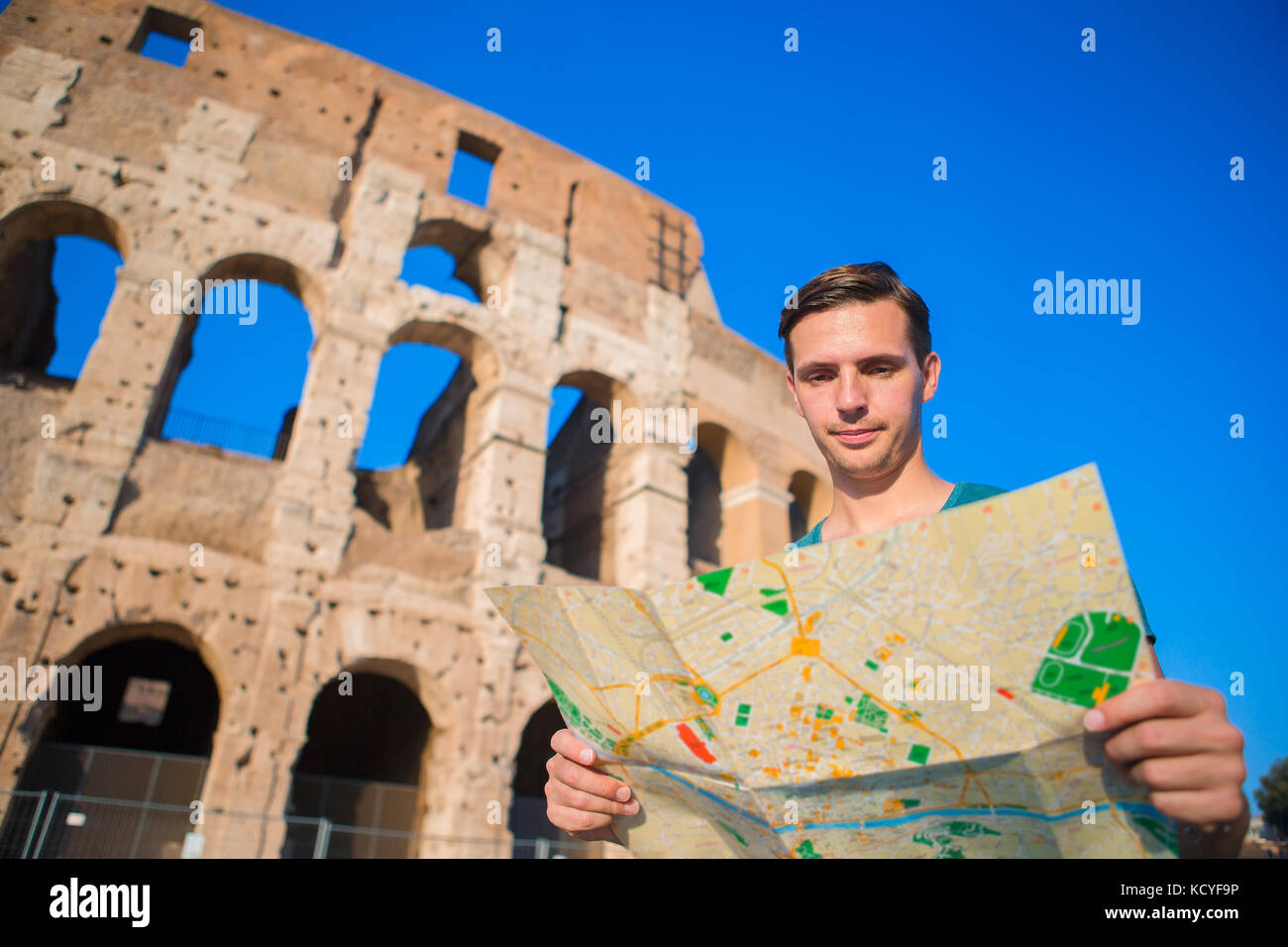 Holding map rome hi-res stock photography and images - Alamy