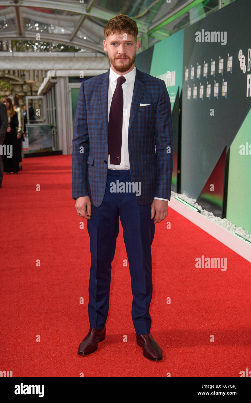Billy howle attends premiere on chesil beach hi-res stock photography ...