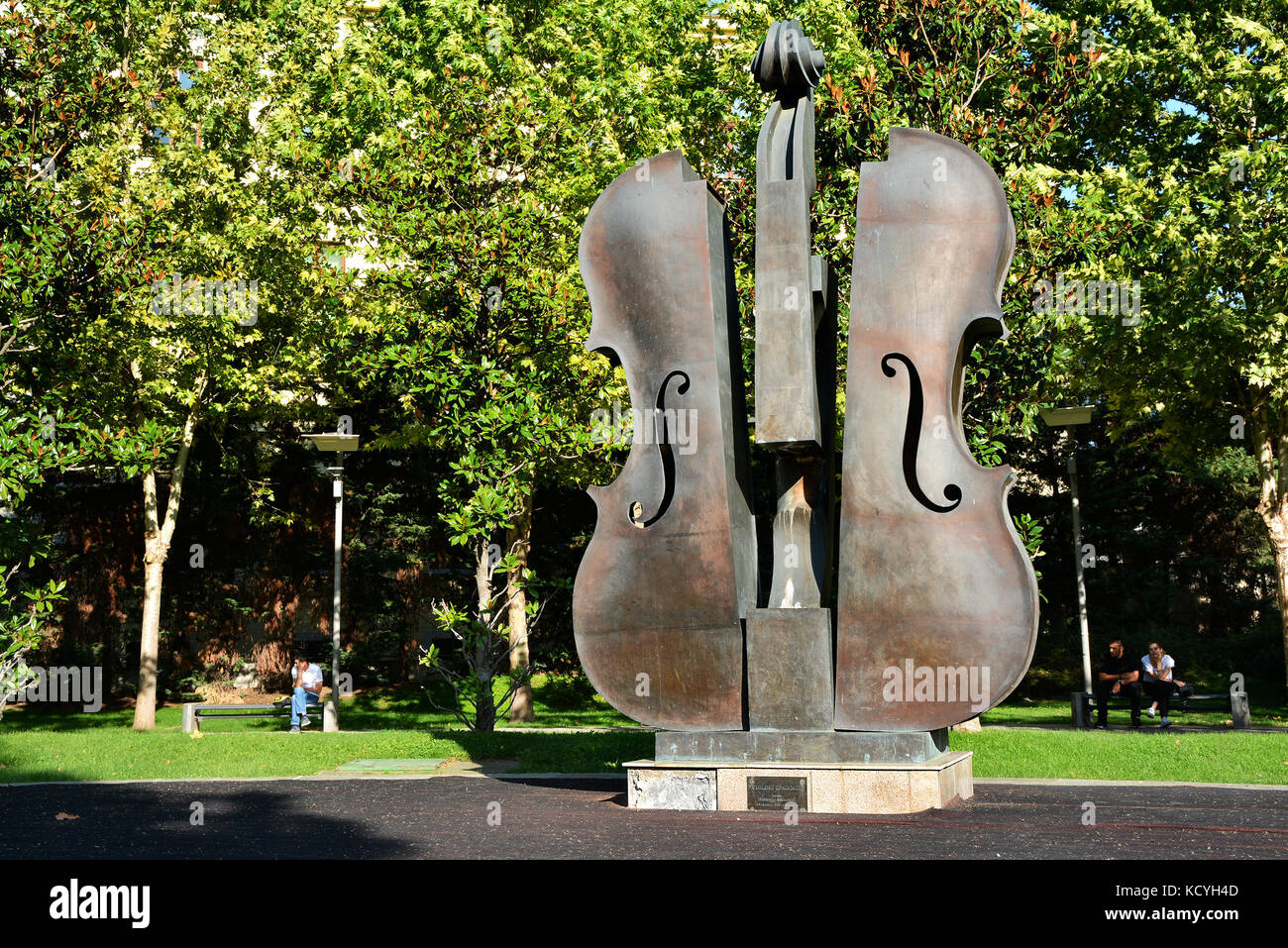 The Broken Violin Fountain by Domenica Regazzoni and Ioan Bolborea ...