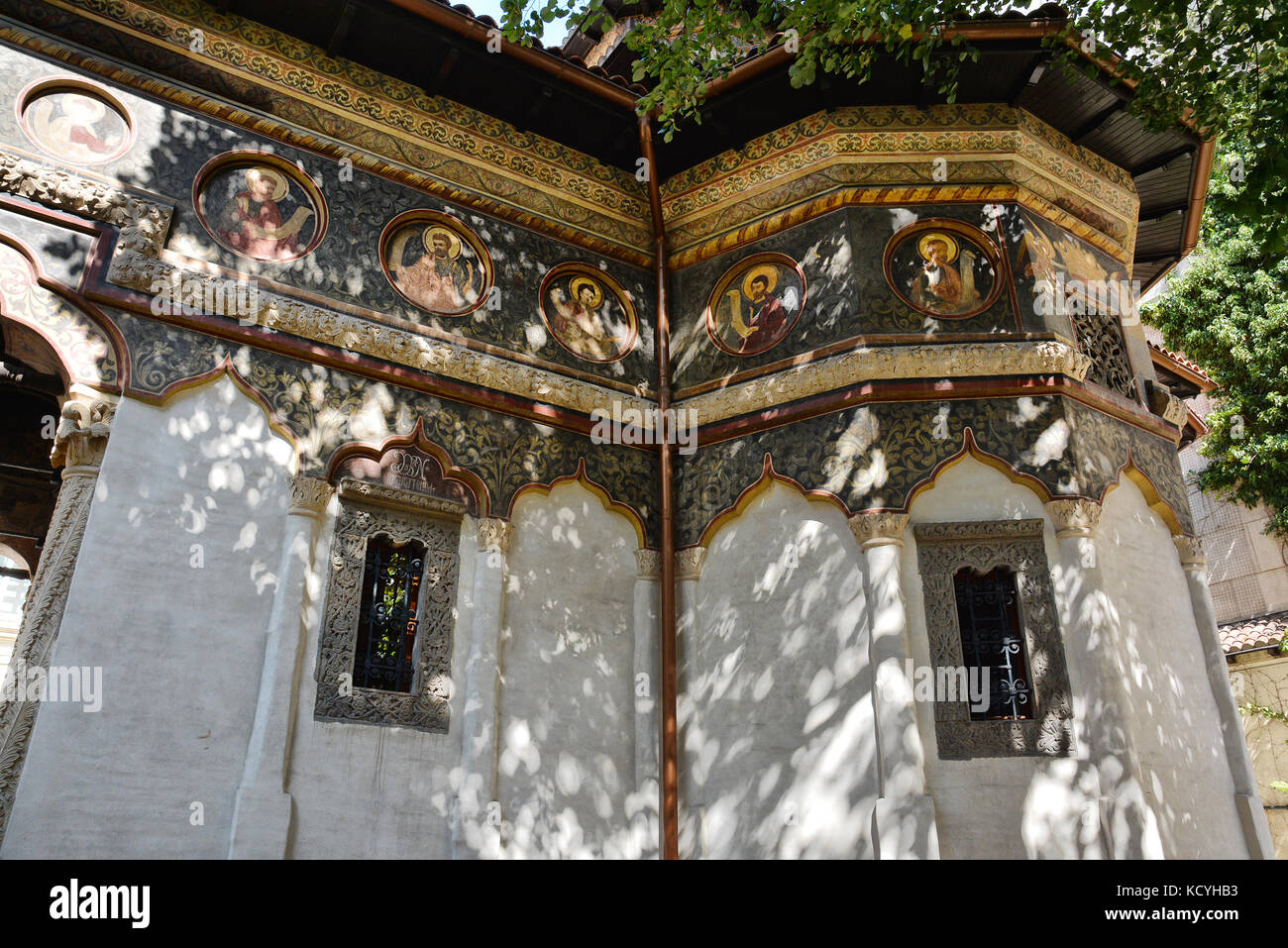 Stavropoleos Monastery in Lipscani, Old town of Bucharest, Romania ...