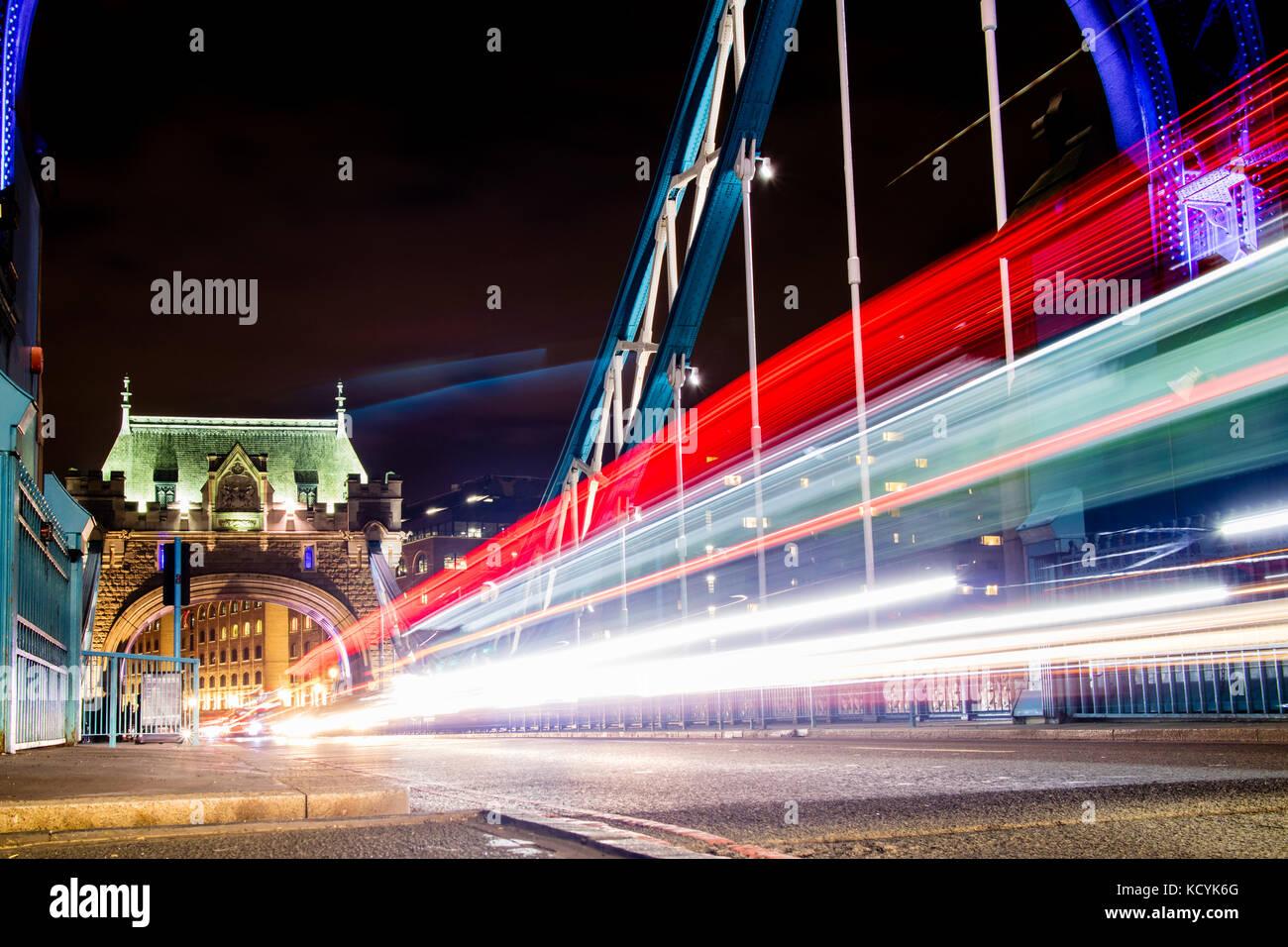 Traffic Light Side View Uk High Resolution Stock Photography and Images ...