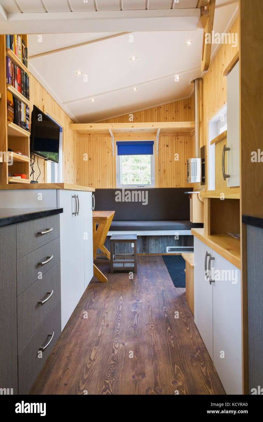 Melamine kitchen counter hi-res stock photography and images - Alamy