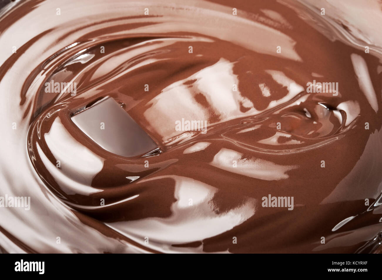 Melted chocolate bar hi-res stock photography and images - Alamy