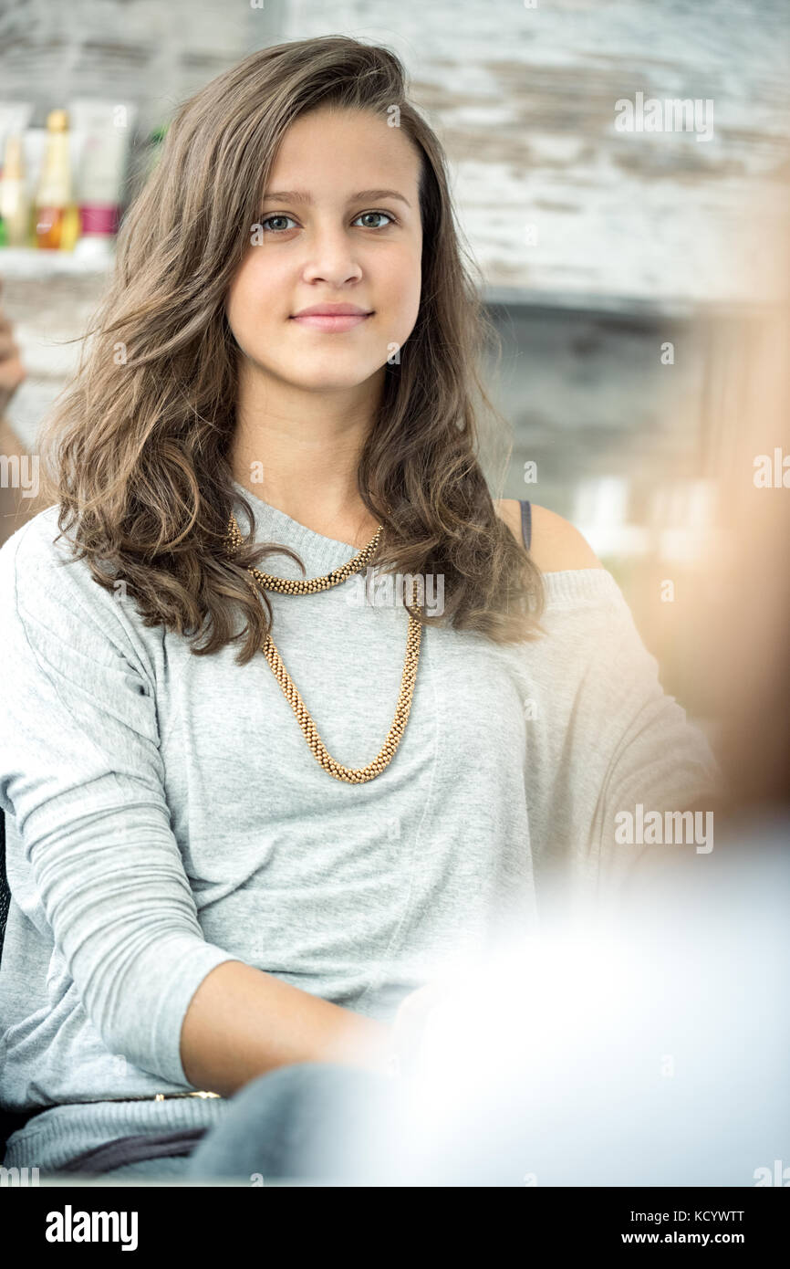 Teen thinking mirror hi-res stock photography and images - Alamy