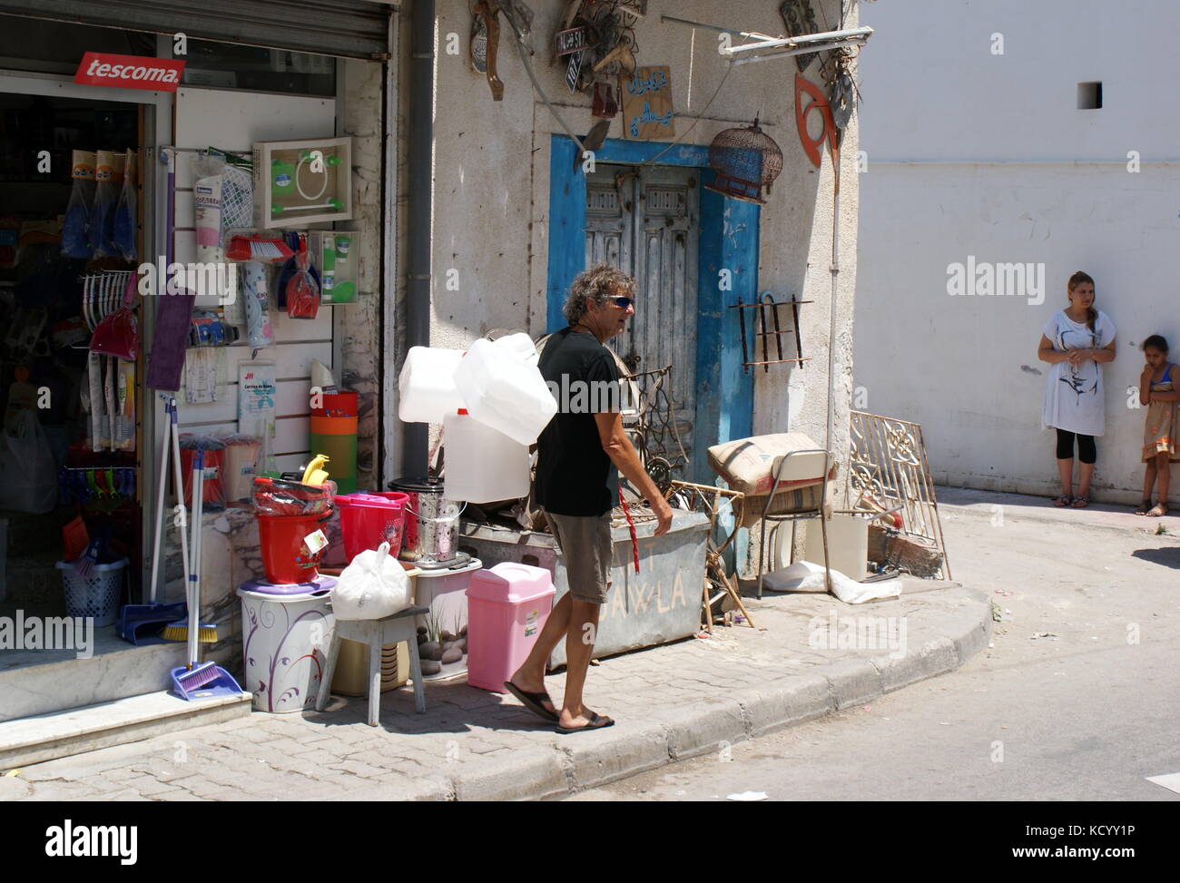 African containers hi-res stock photography and images - Alamy