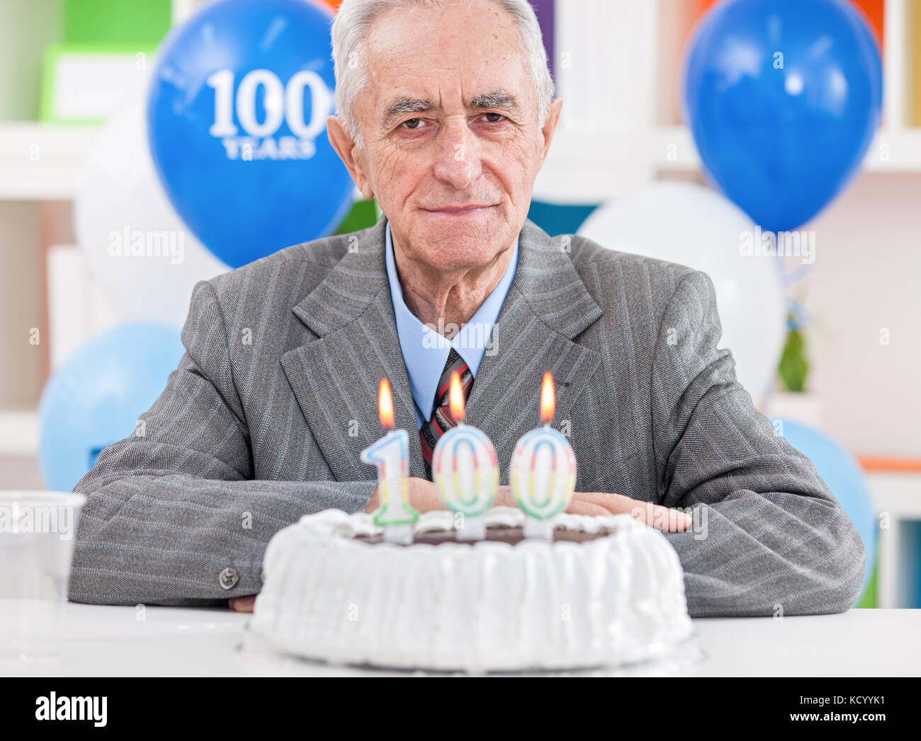 100th birthday cake hi-res stock photography and images - Alamy