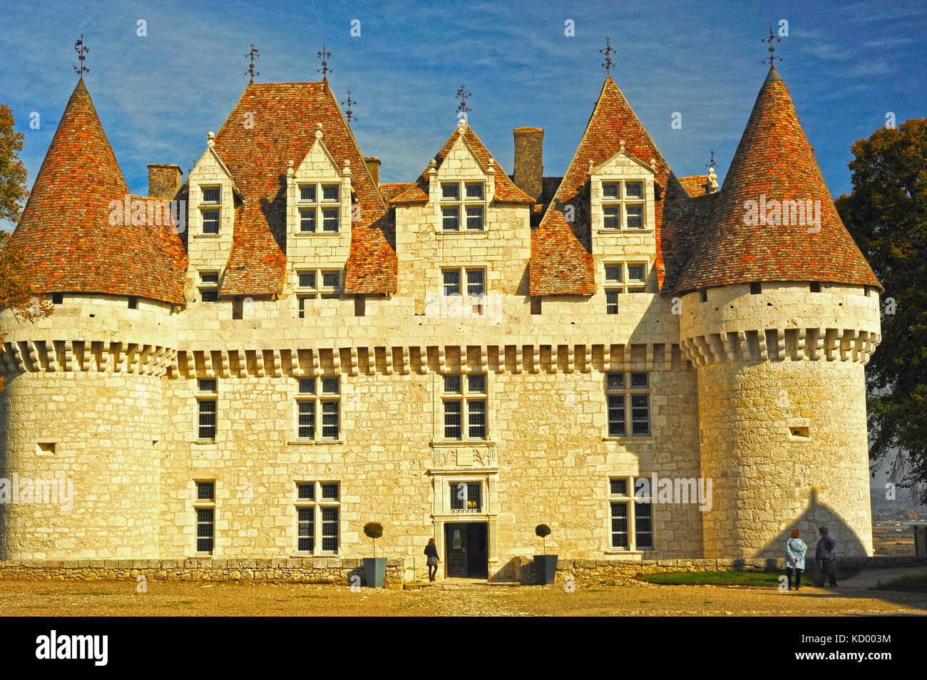 Monbazillac Chateau, Dordogne Department, Aquitaine, France Stock Photo ...