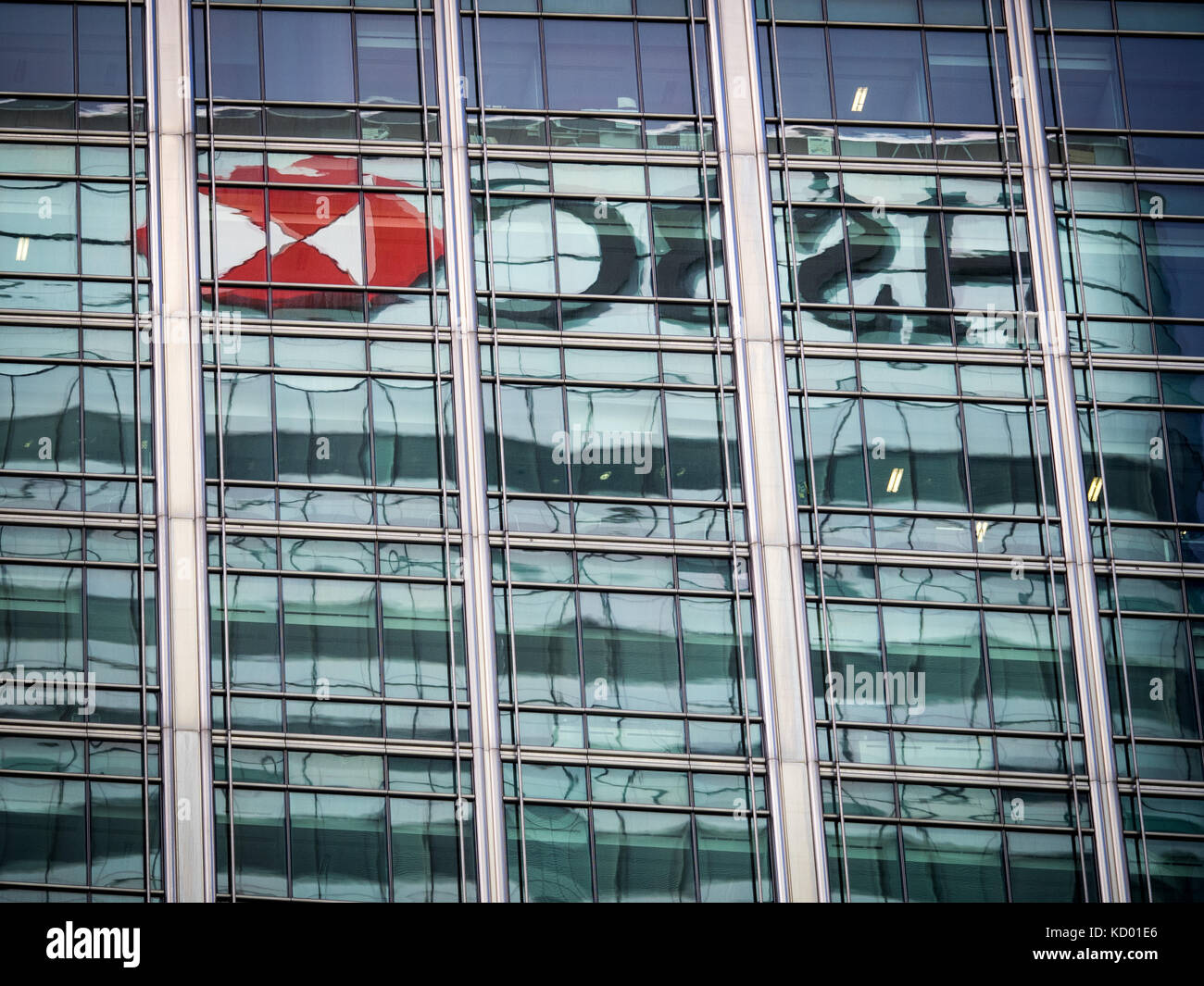 HSBC Tower Canary Wharf London - the HSBC Tower reflected in another ...
