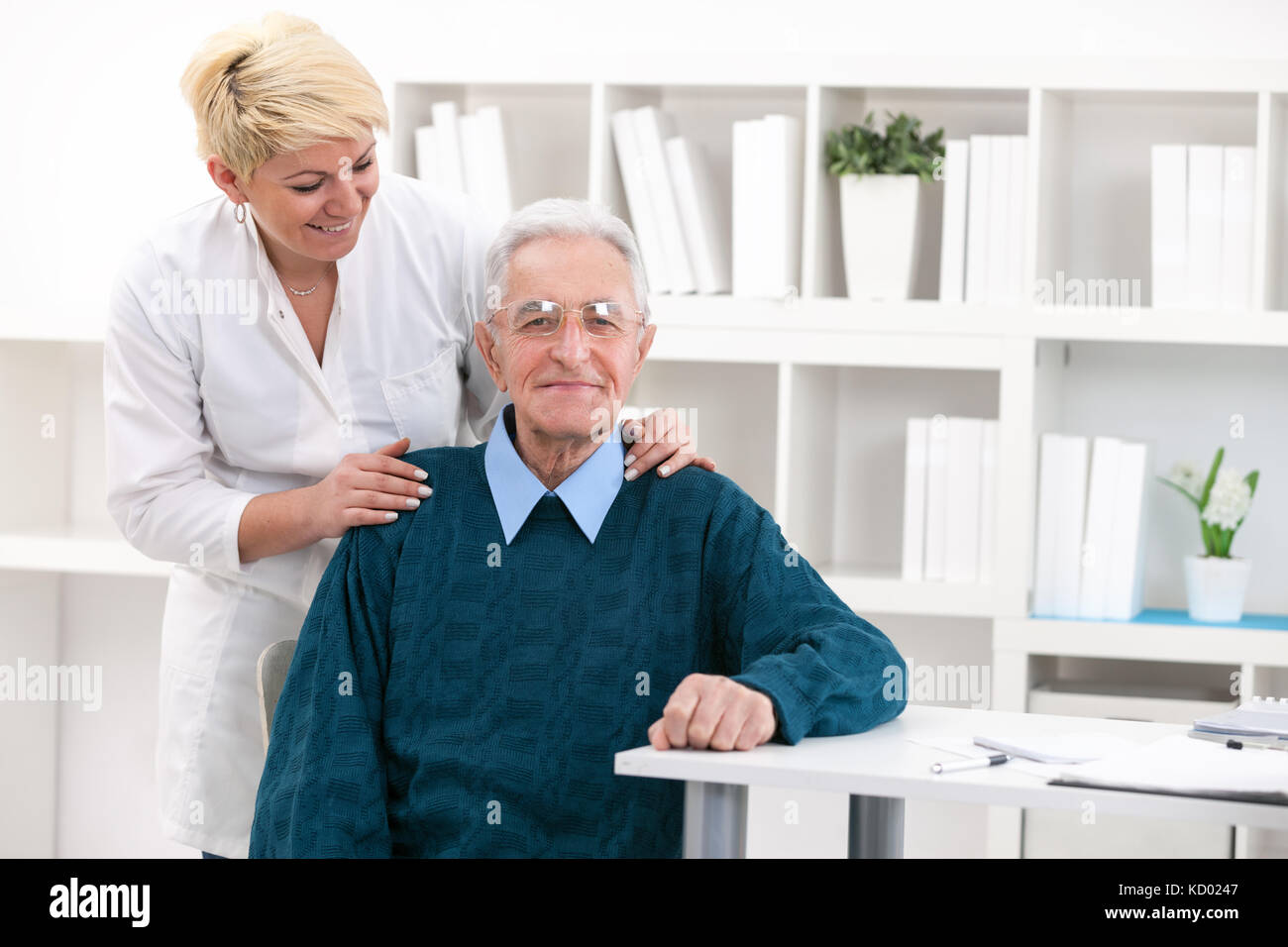 Portrait senior nurse hi-res stock photography and images - Alamy