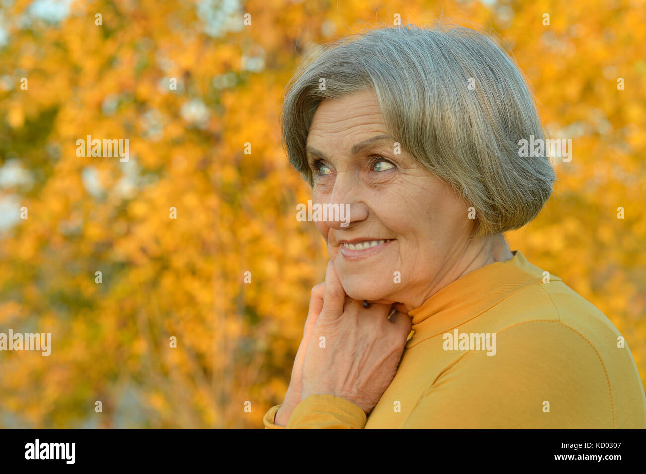 beautiful woman posing Stock Photo - Alamy