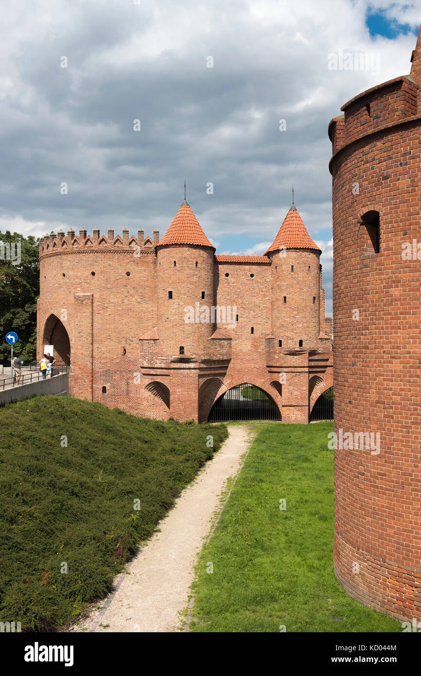 Warsaw medieval wall hi-res stock photography and images - Alamy