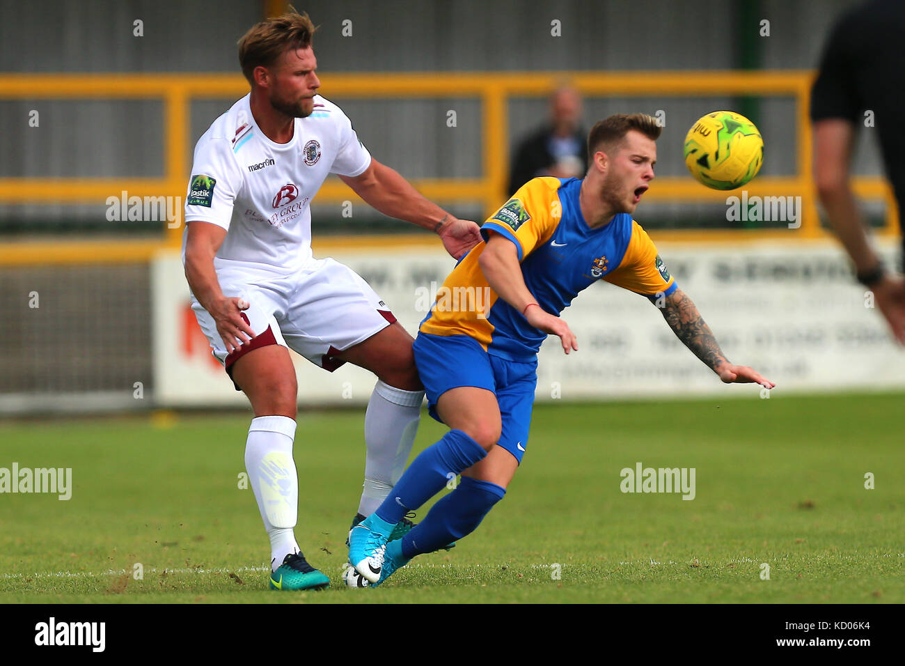Rhys Whyborne of Hastings and Vlad Sighiartau of Romford during Romford ...