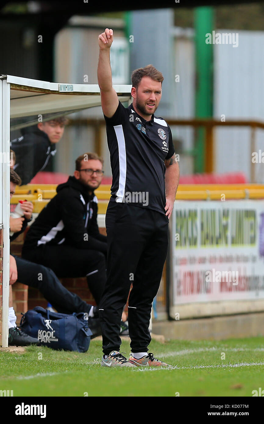 Hastings manager Chris Agutter during Romford vs Hastings United, FA ...