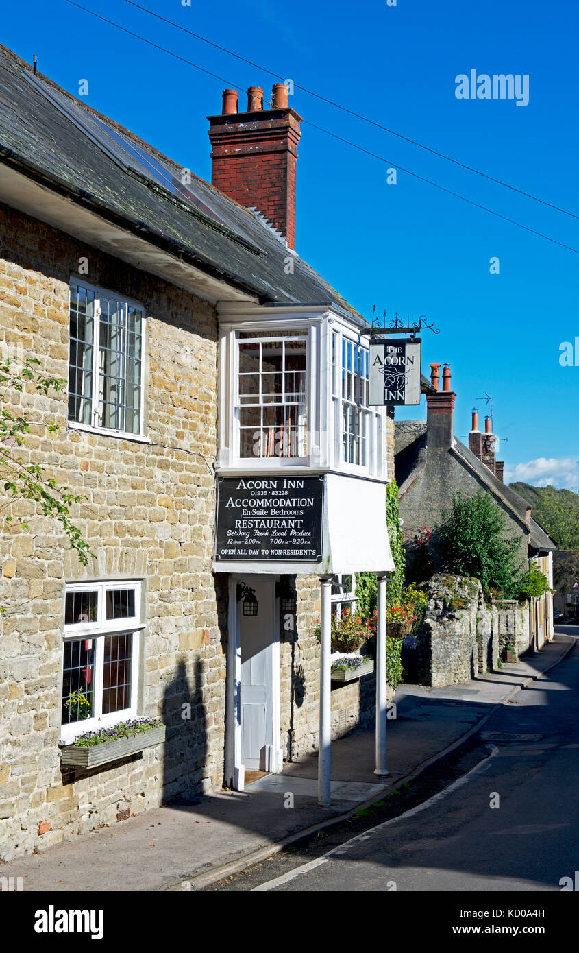 The Acorn Inn, Evershot, Dorset, England UK Stock Photo - Alamy