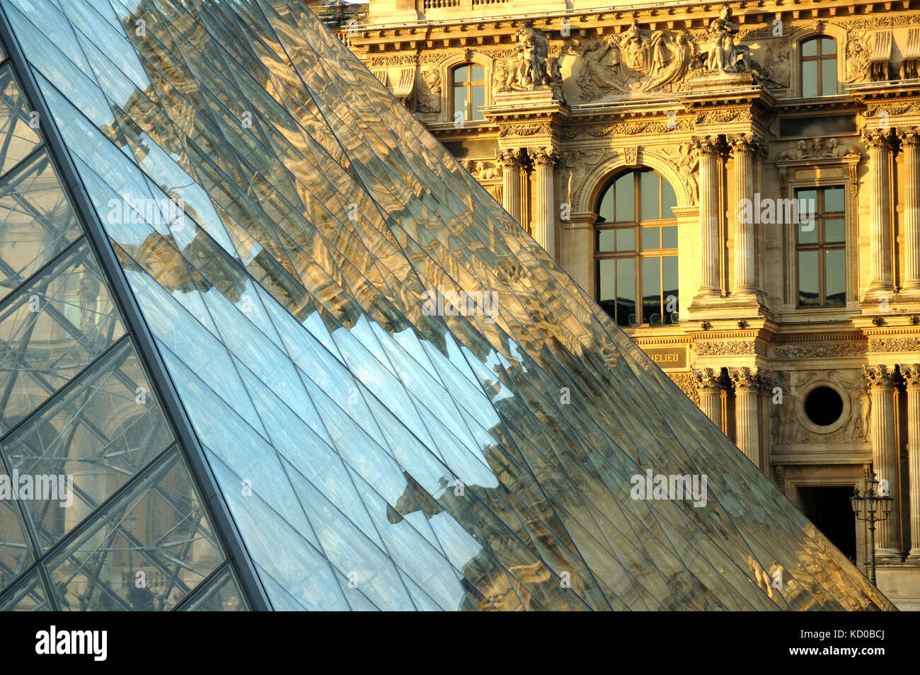 Louvre museum europe hi-res stock photography and images - Alamy