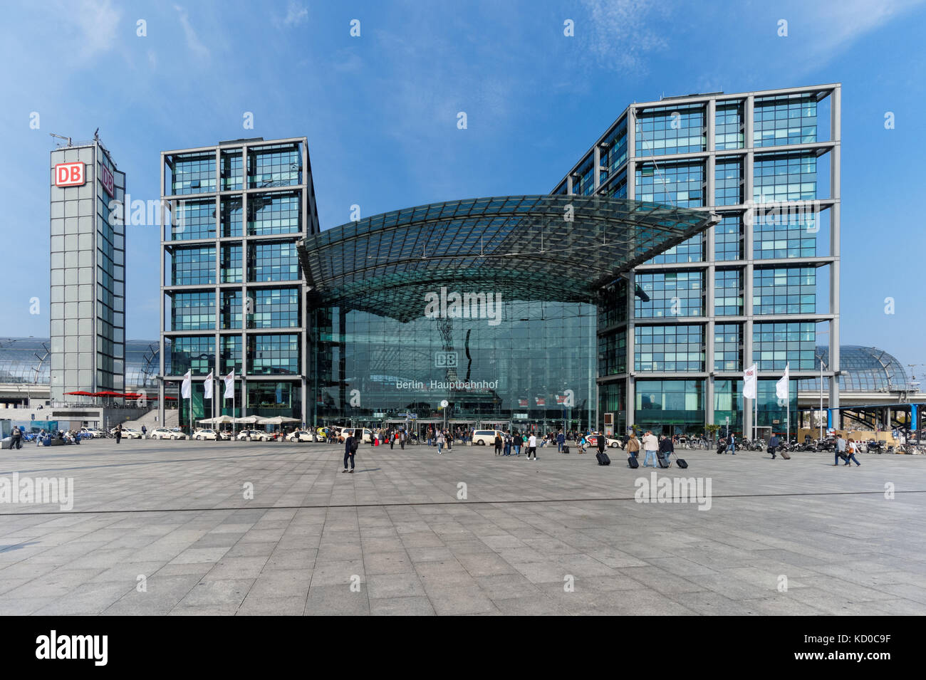 Modern building of Berlin Central Station, Berlin Hauptbahnhof, Germany ...