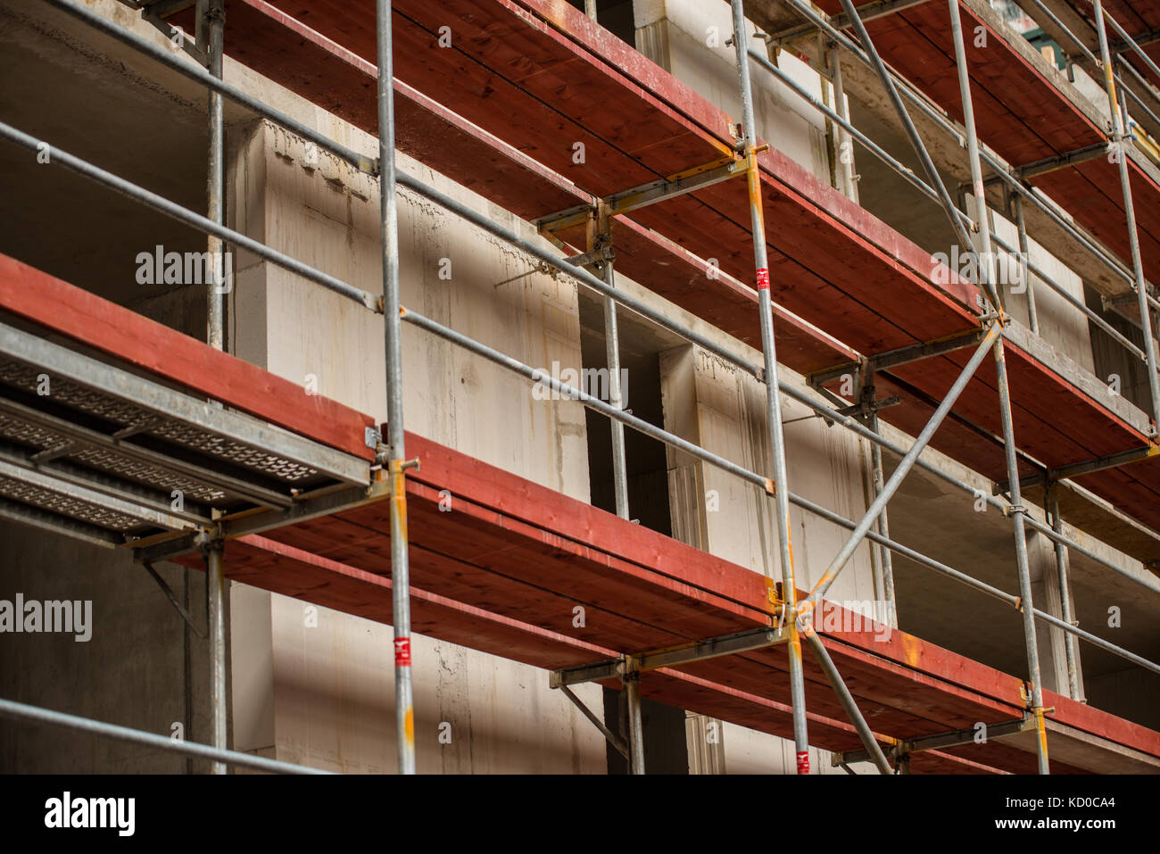 Industrial scaffold steel framework structure hi-res stock photography ...