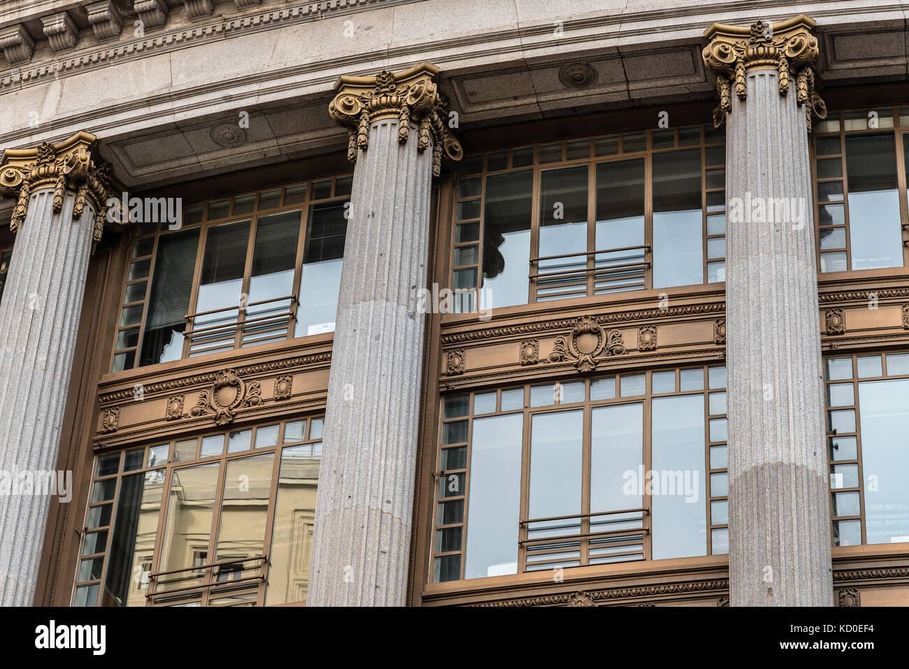 Madrid congress centre hi-res stock photography and images - Alamy