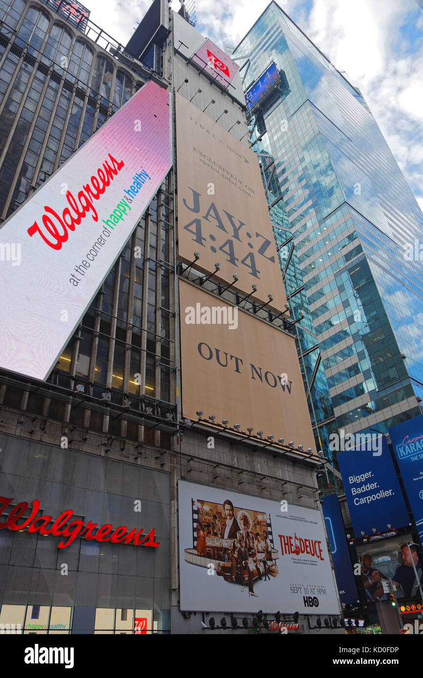 NEW YORK CITY, USA, September 13, 2017 : Buildings in Times Square ...