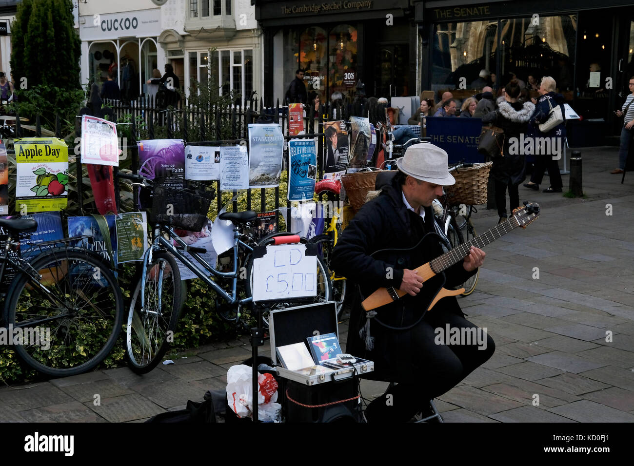 Cambridge Busking High Resolution Stock Photography and Images - Alamy