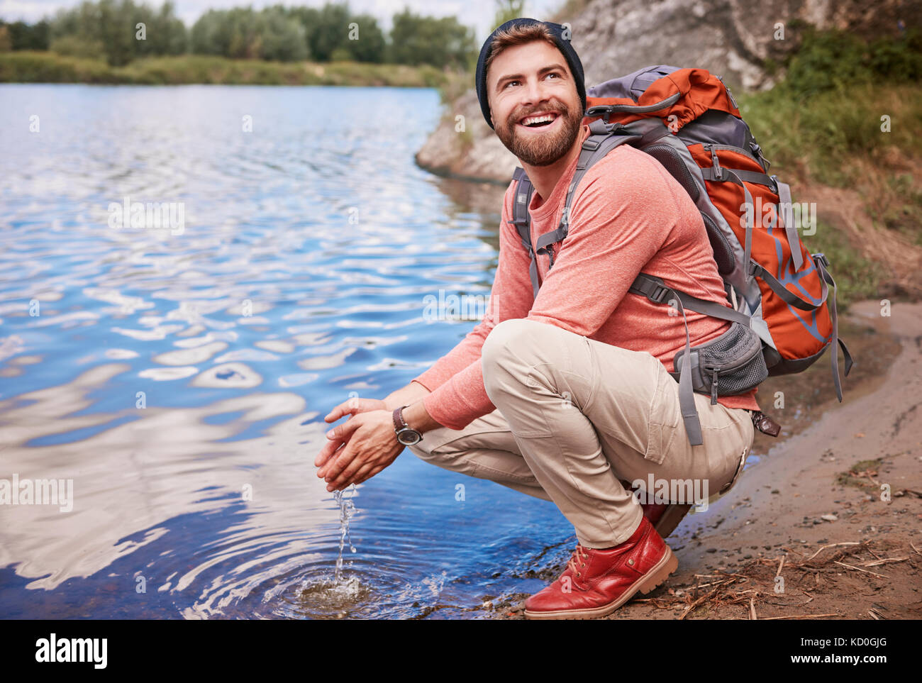 Scooping hi-res stock photography and images - Alamy