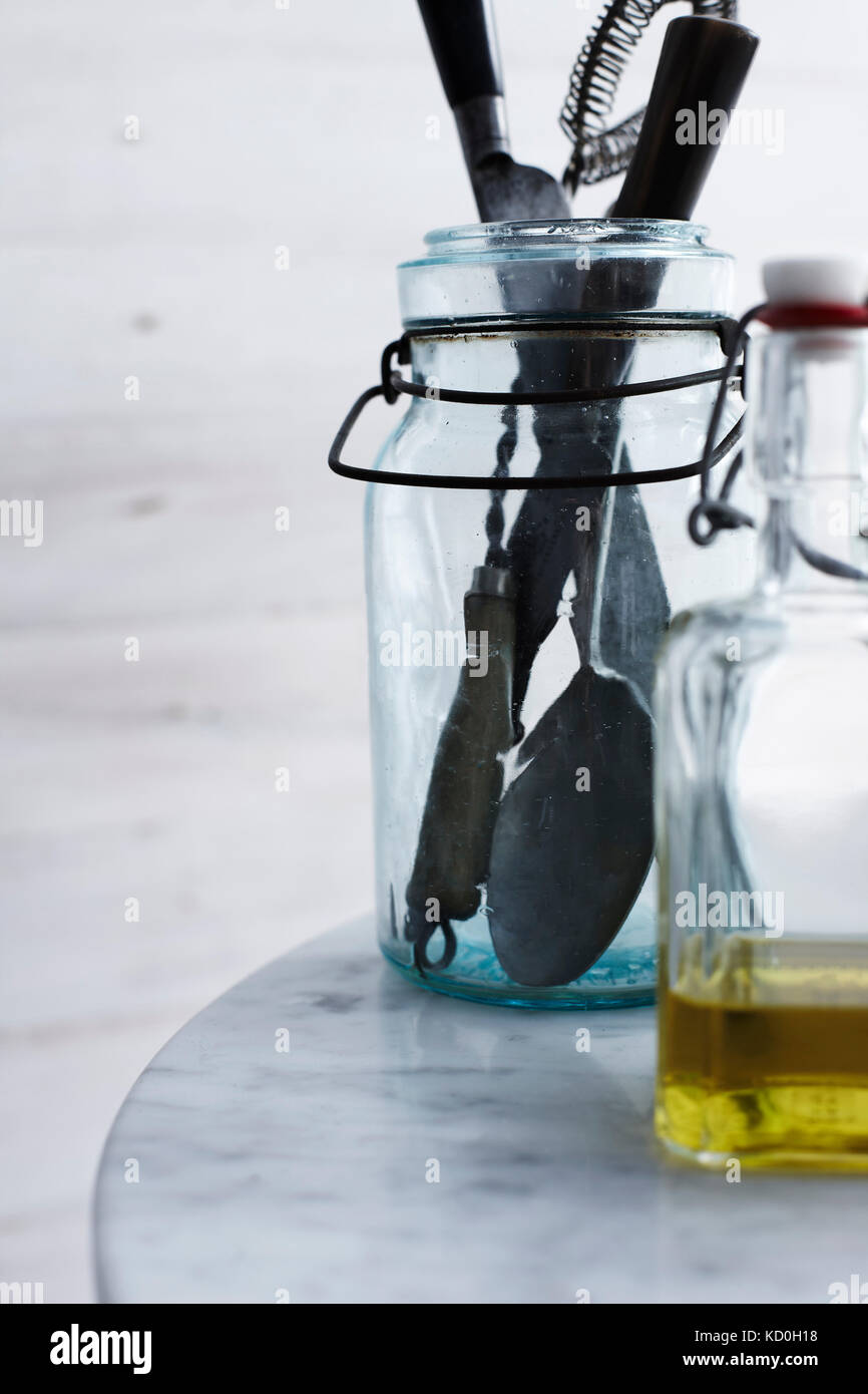 Organizing jars hi-res stock photography and images - Alamy