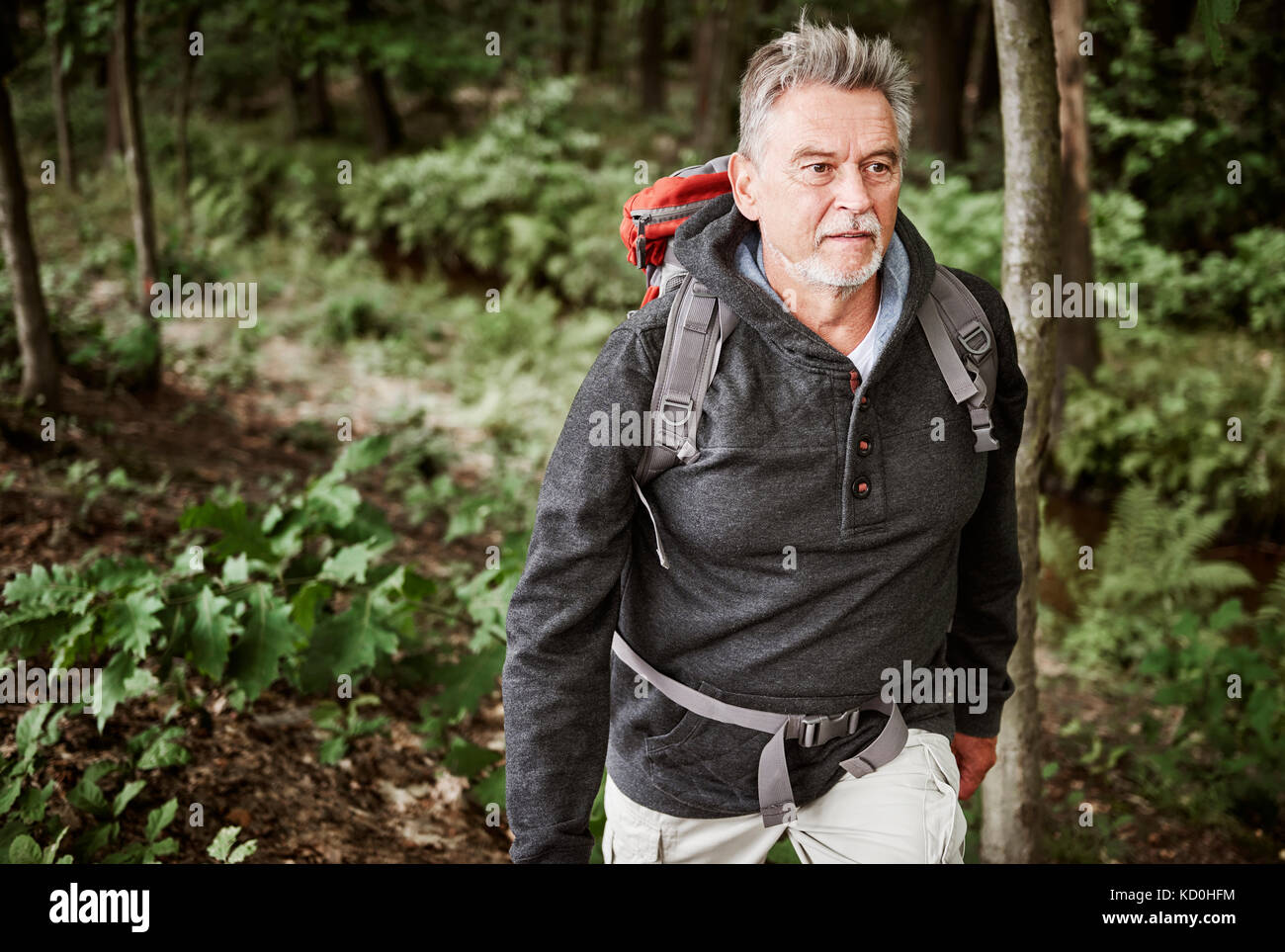 Hiking senior hi-res stock photography and images - Alamy