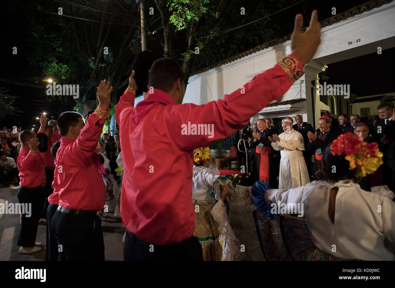 Pope Francis is welcomed by traditional dancing as he returns to the ...