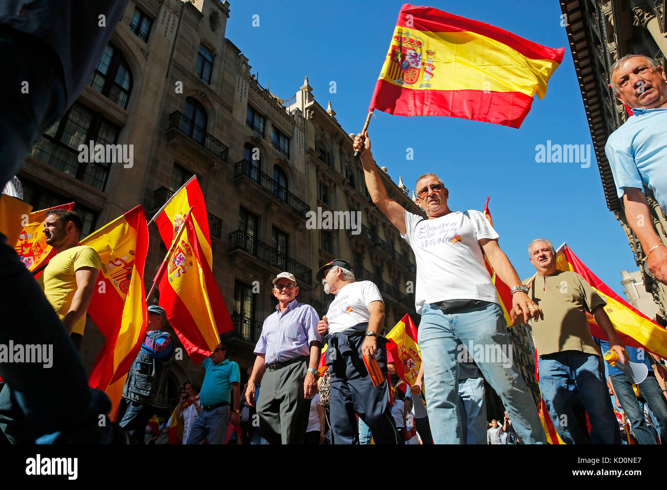 Barcelona, Spain. 08th Oct, 2017. demonstration in favor of the unity ...