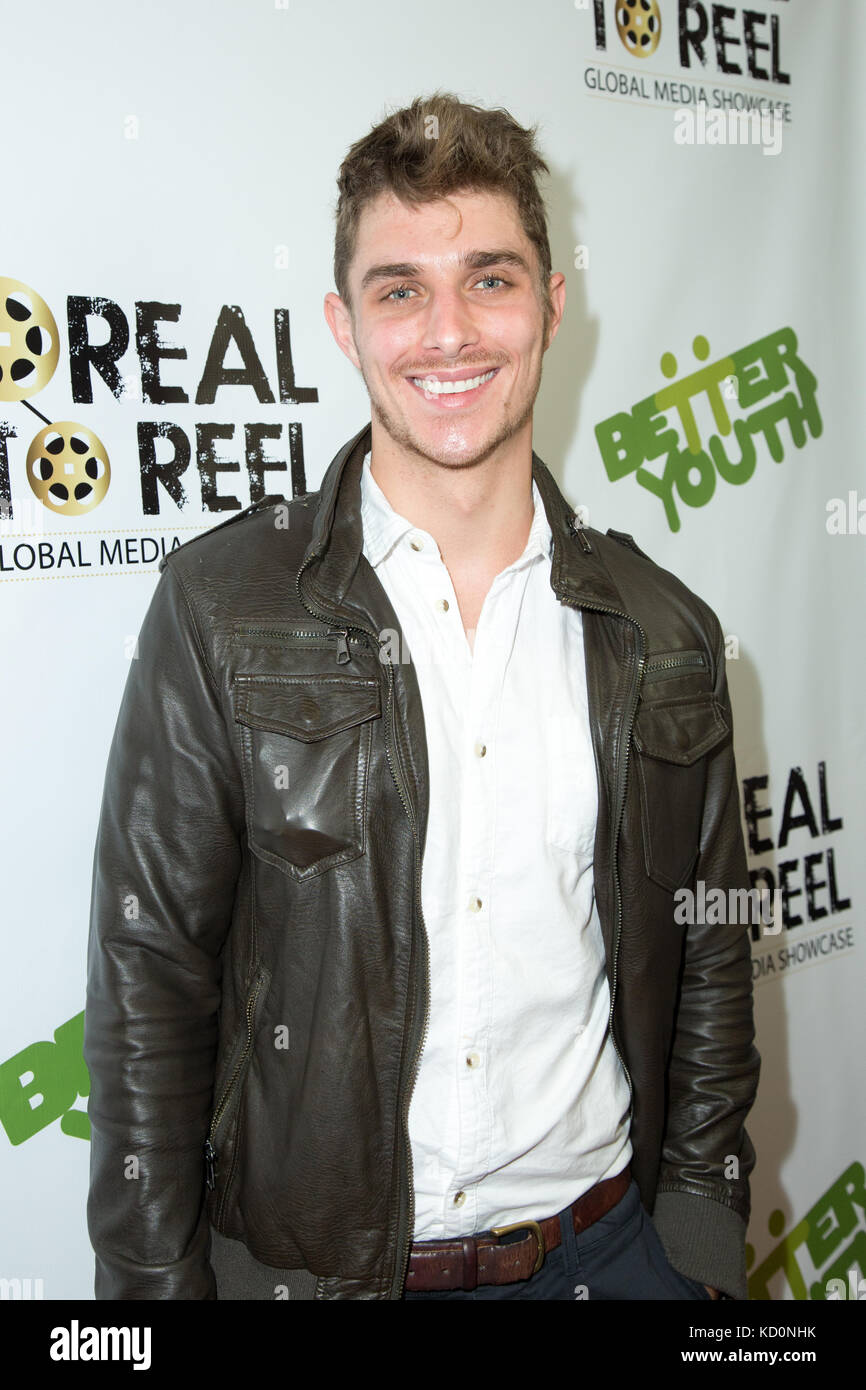 Los Angeles, California, USA. 7th October, 2017. Actor Alex Cubis ...