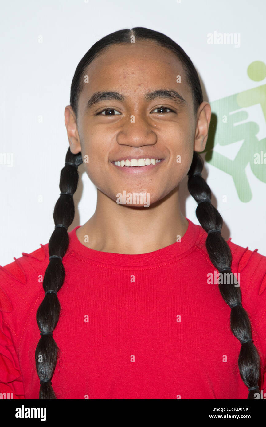 Los Angeles, California, USA. 7th October, 2017. Siaki Sii attends the ...