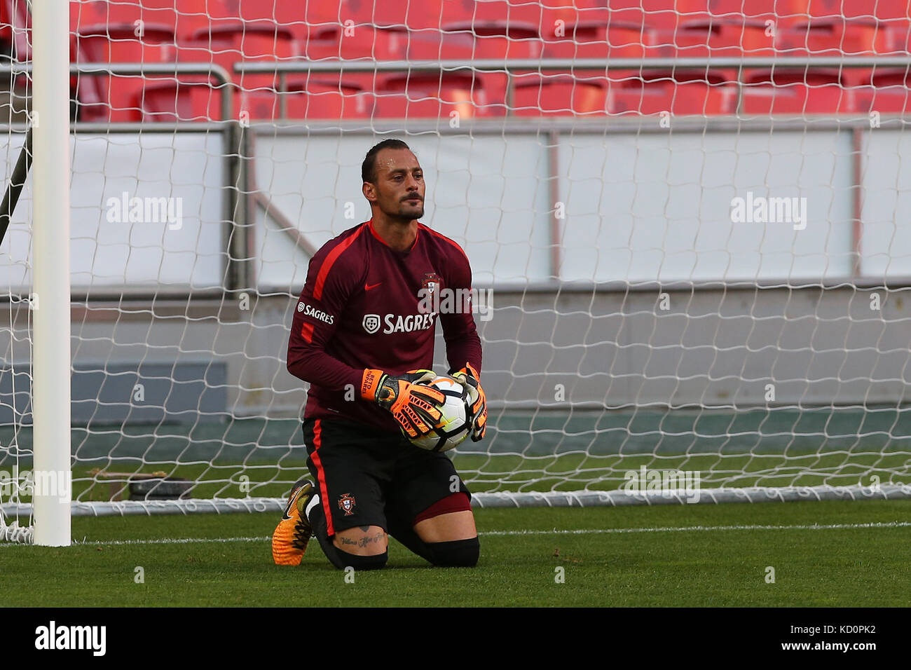 Lisbon, Portugal. 08th Oct, 2017. Portugal«s goalkeeper Beto in action ...