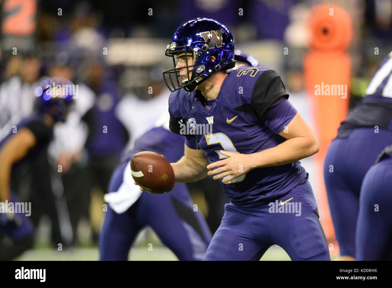 Seattle, WA, USA. 7th Oct, 2017. UW quarterback Jake Browning (3) in ...