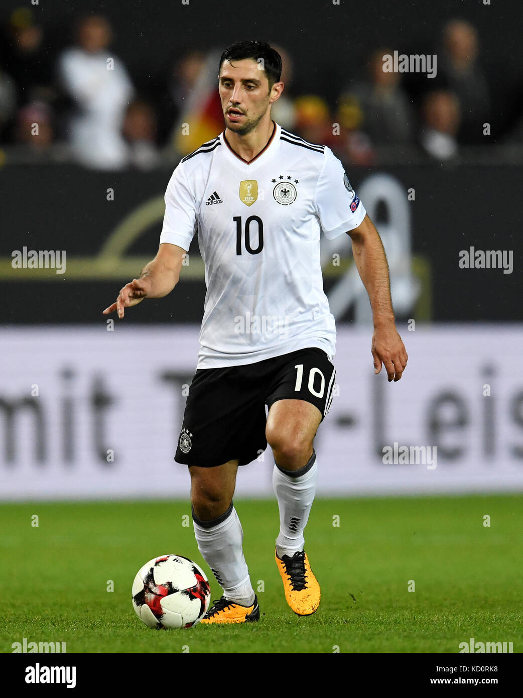 Kaiserslautern, Deutschland. 08th Oct, 2017. Lars Stindl (Germany) GES ...