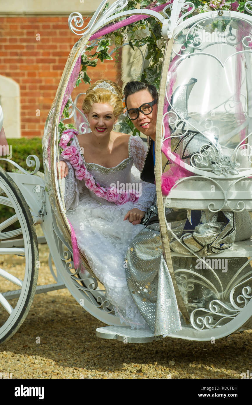 Newport Pagnell, UK. 8th Oct, 2017. Brian Conley (Buttons), Gok Wan ...