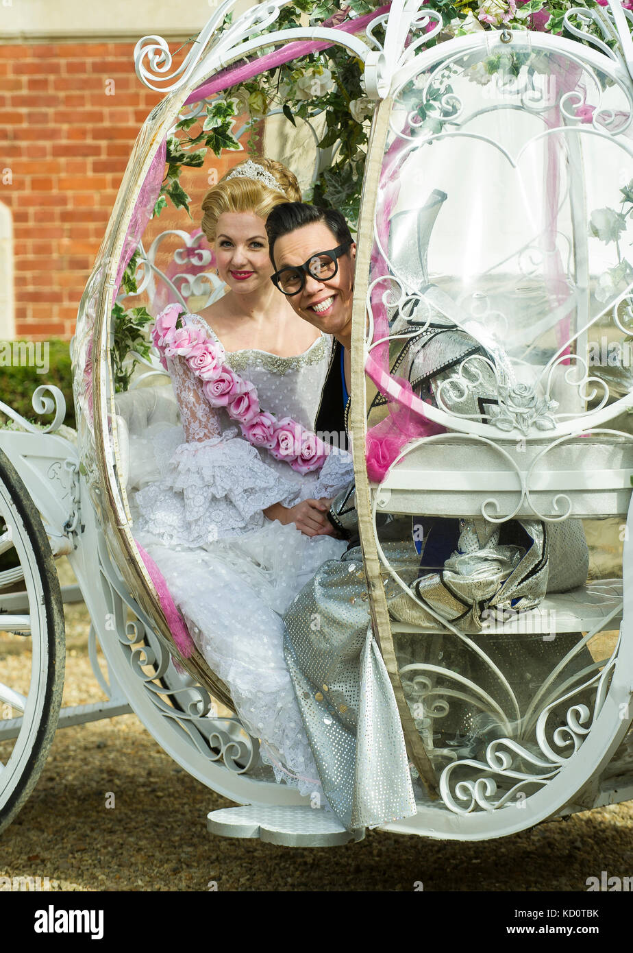 Newport Pagnell, UK. 8th Oct, 2017. Brian Conley (Buttons), Gok Wan ...