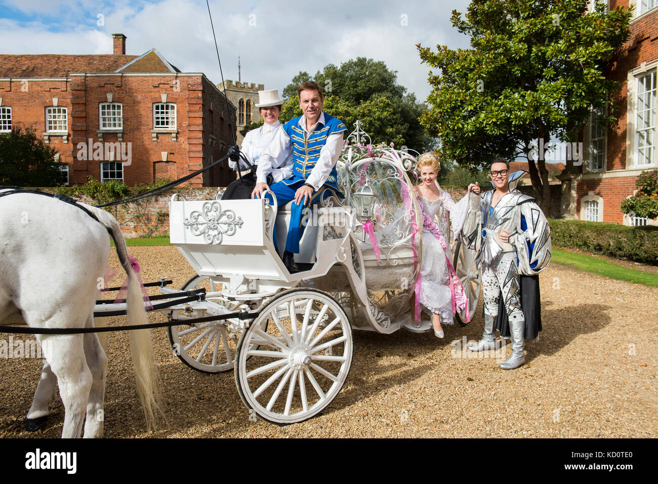 Newport Pagnell, UK. 8th Oct, 2017. Brian Conley (Buttons), Gok Wan ...