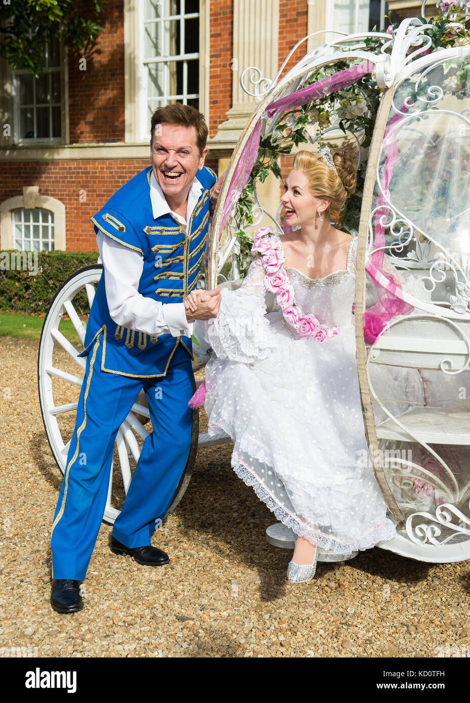 Newport Pagnell, UK. 8th Oct, 2017. Brian Conley (Buttons), Gok Wan ...