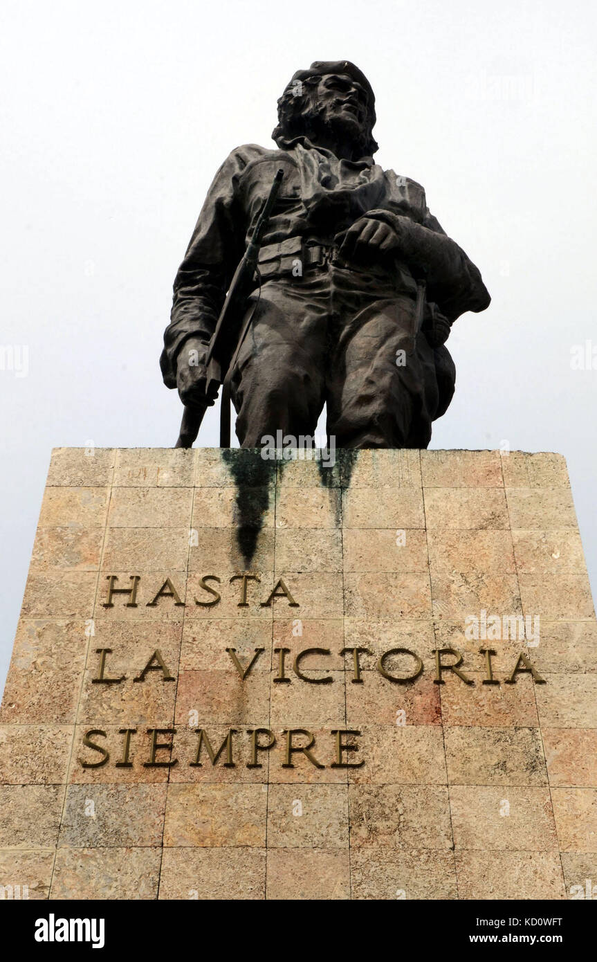 Guevara a legendary revolutionary hi-res stock photography and images ...