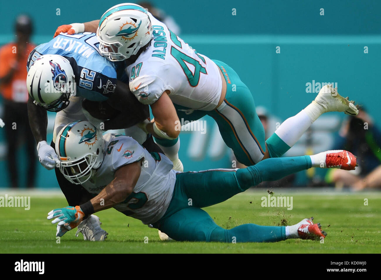 Kiko alonso hi-res stock photography and images - Alamy