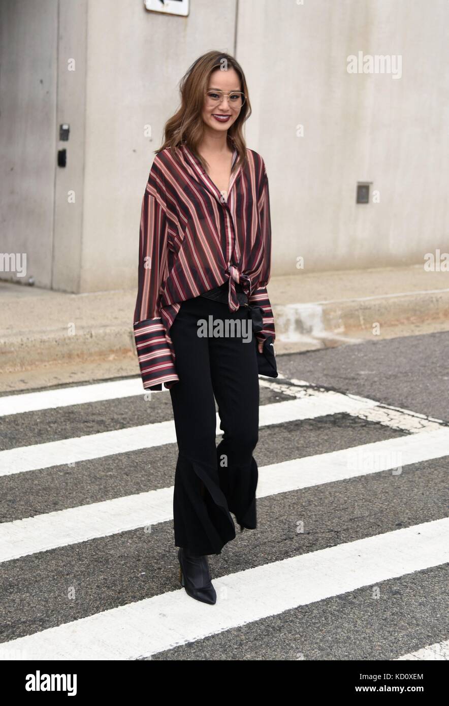 New York, NY, USA. 8th Oct, 2017. Jamie Chung, seen at NYC Comic Con ...