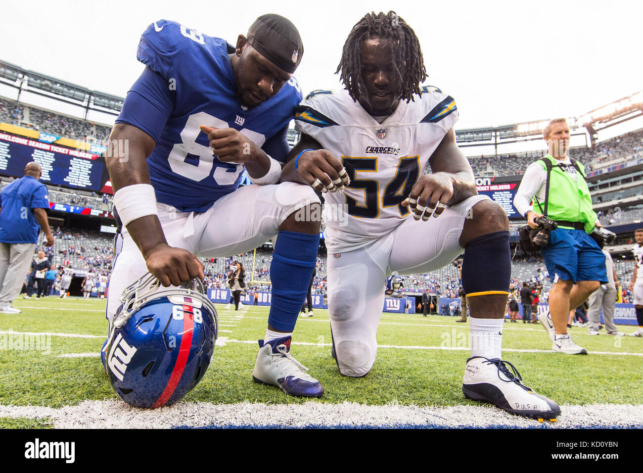 East Rutherford, New Jersey, USA. 8th Oct, 2017. New York Giants tight ...