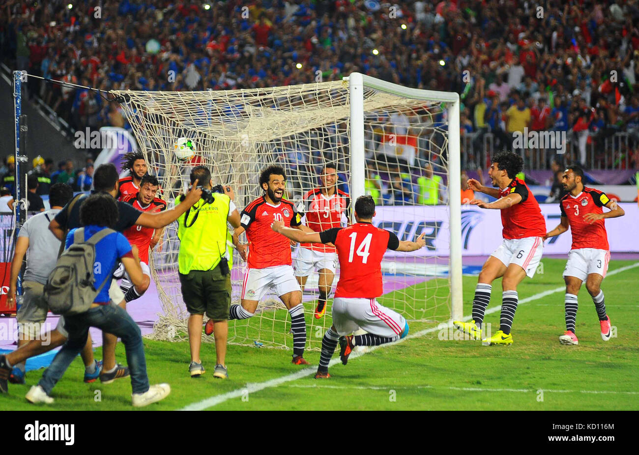 Alexandria, Alexandria, Egypt. 9th Apr, 2008. Egypt's team players ...