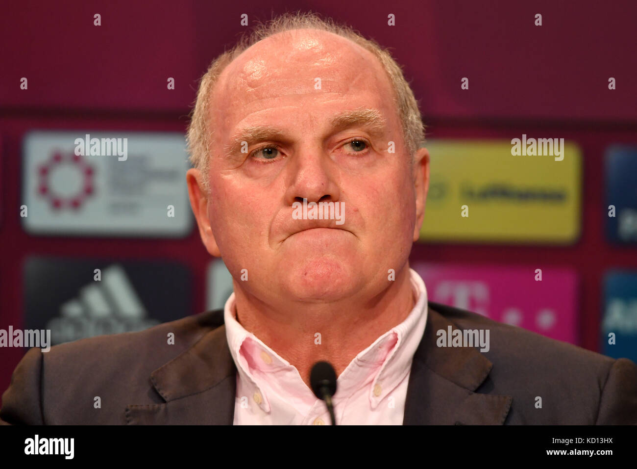 Allianz Arena Fussballspieler High Resolution Stock Photography and ...