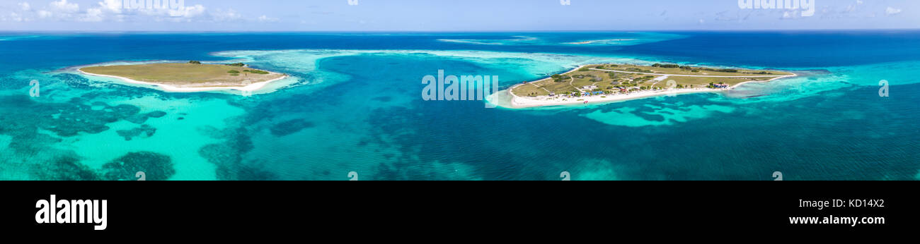 Panoramic Los roques venezuela landscape Stock Photo - Alamy