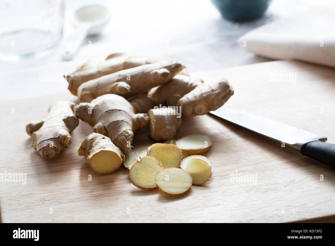 Fresh ginger knife hi-res stock photography and images - Alamy